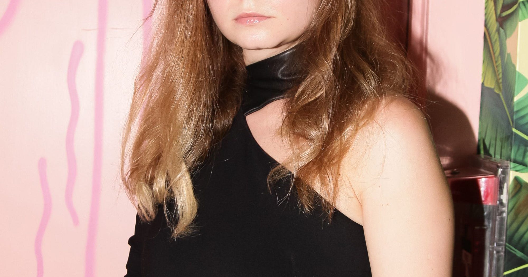 Every Friend Con Artist Anna Delvey Made In Manhattan