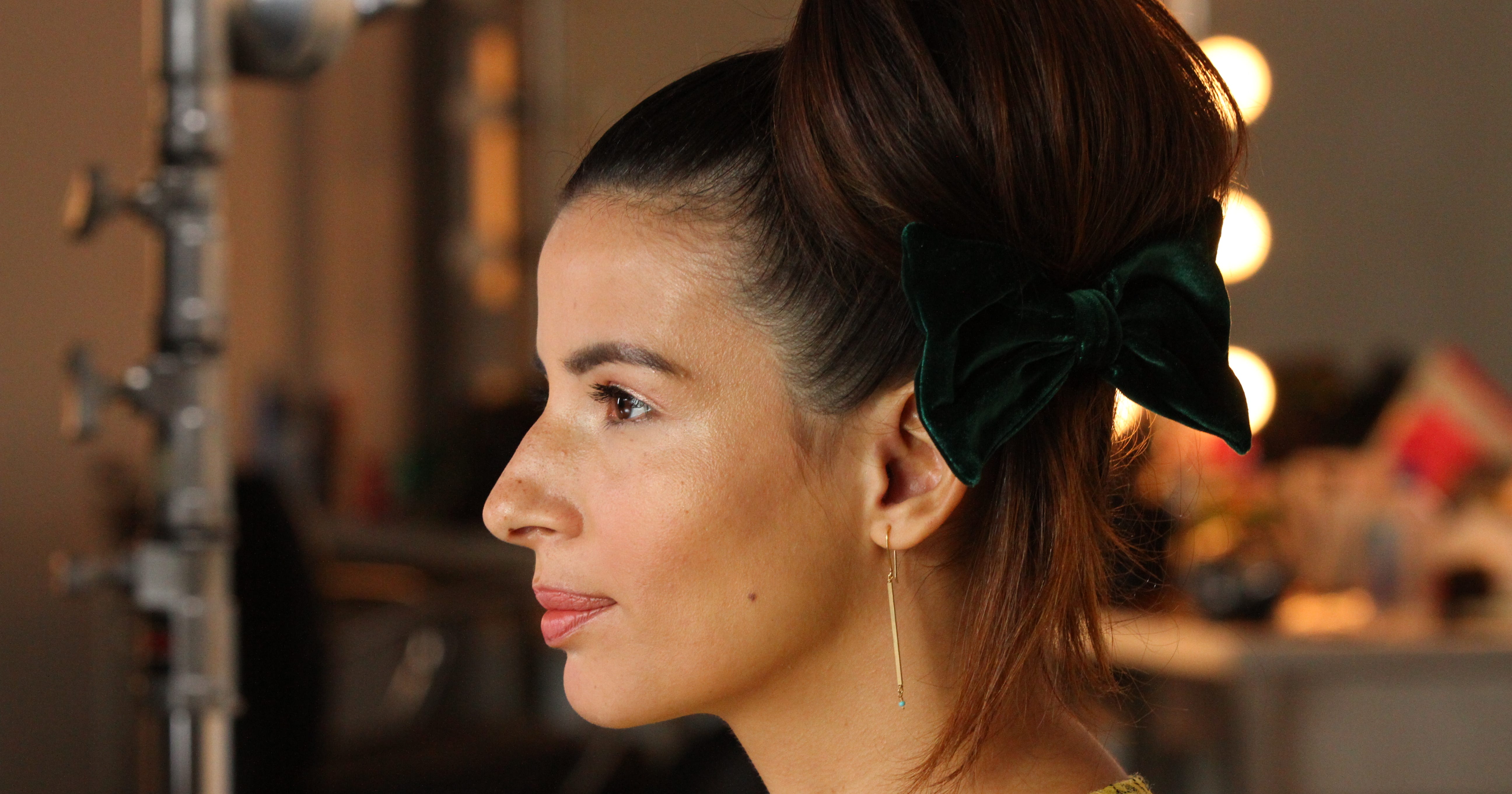 High Ponytail Teased Velvet Bow Holiday Hairstyle Video