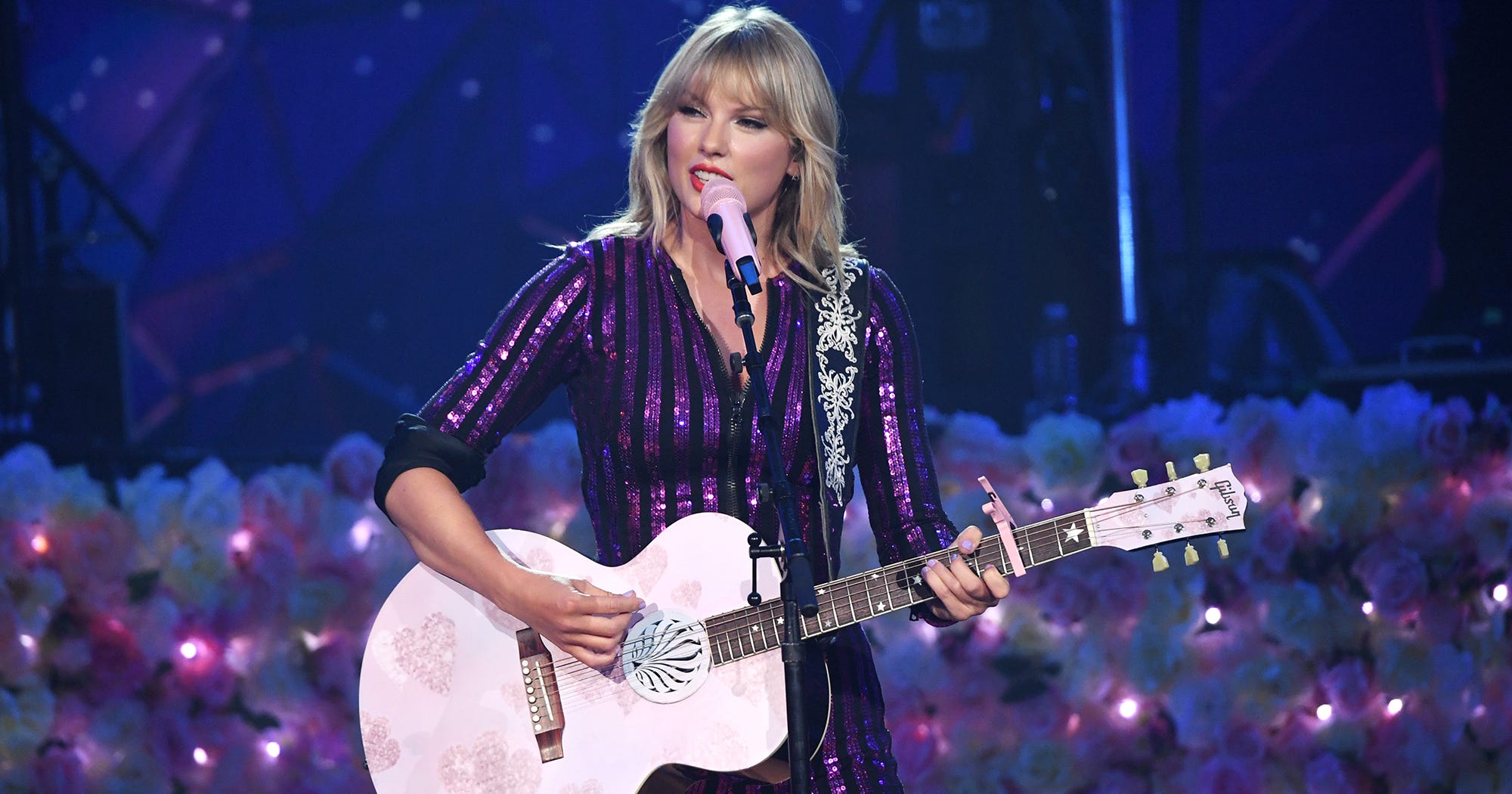 Taylor Swift Talks Sexism, Stalkers, And Scooter Braun