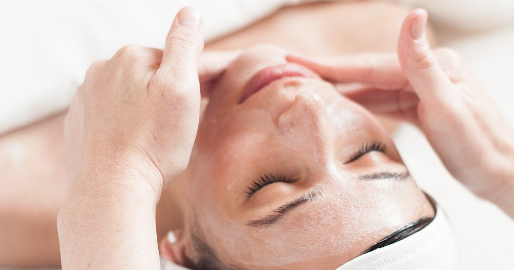 Best Facial Guide - Skin Types, Treatments