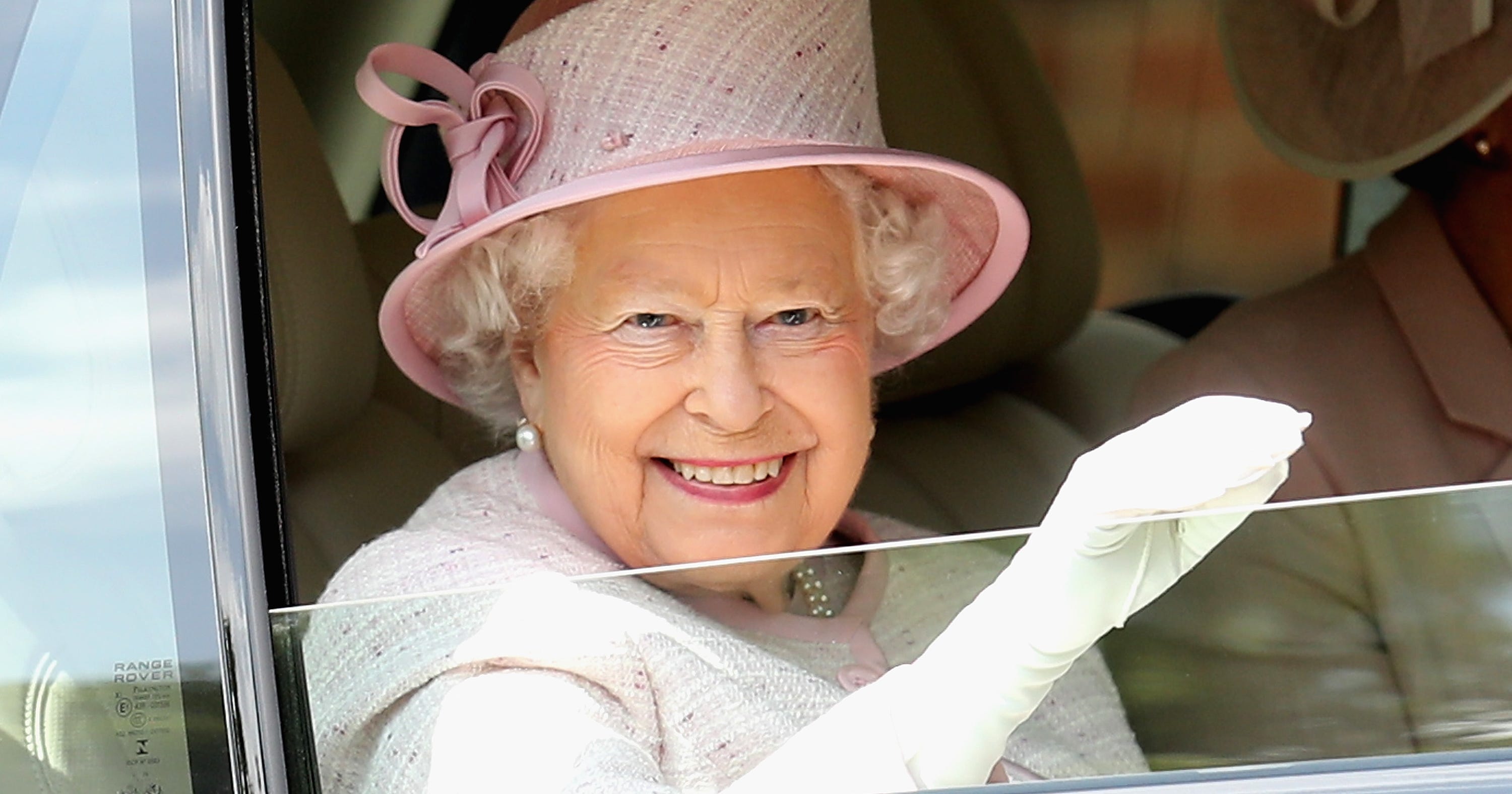 Winnie-The-Pooh Queen Elizabeth II Birthday Book