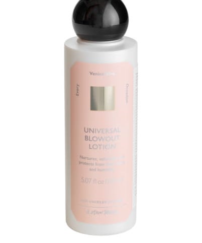 Static Hair This Winter? Guide To Getting Rid Of Frizz