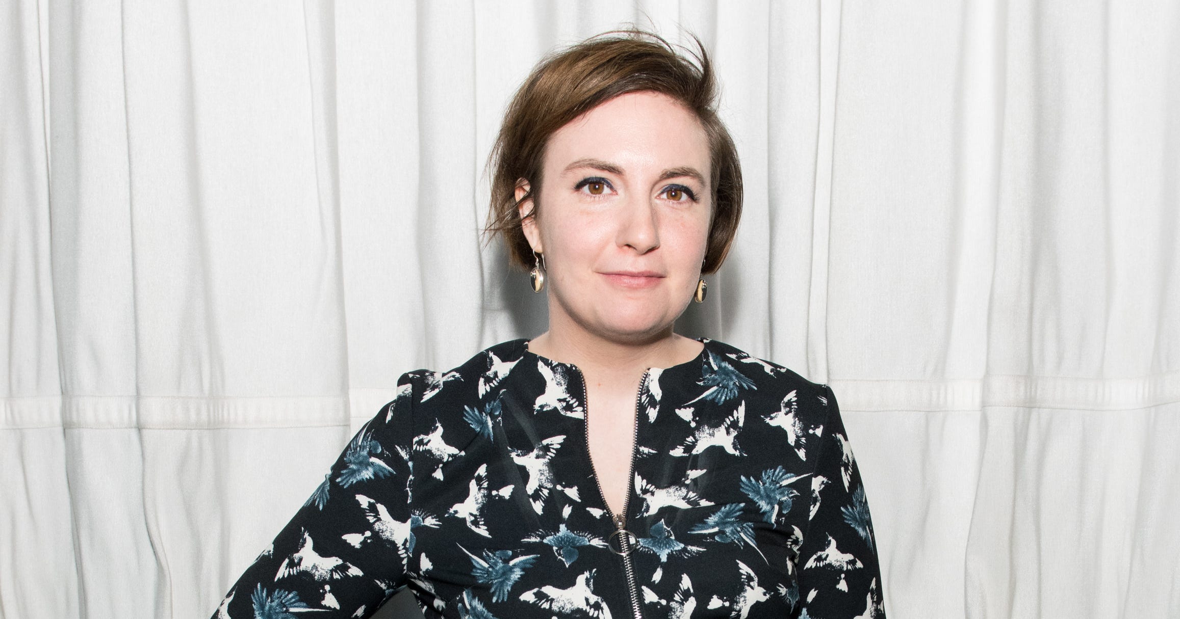 Lena Dunham Debuts New Sick Neck Tattoo On Instagram