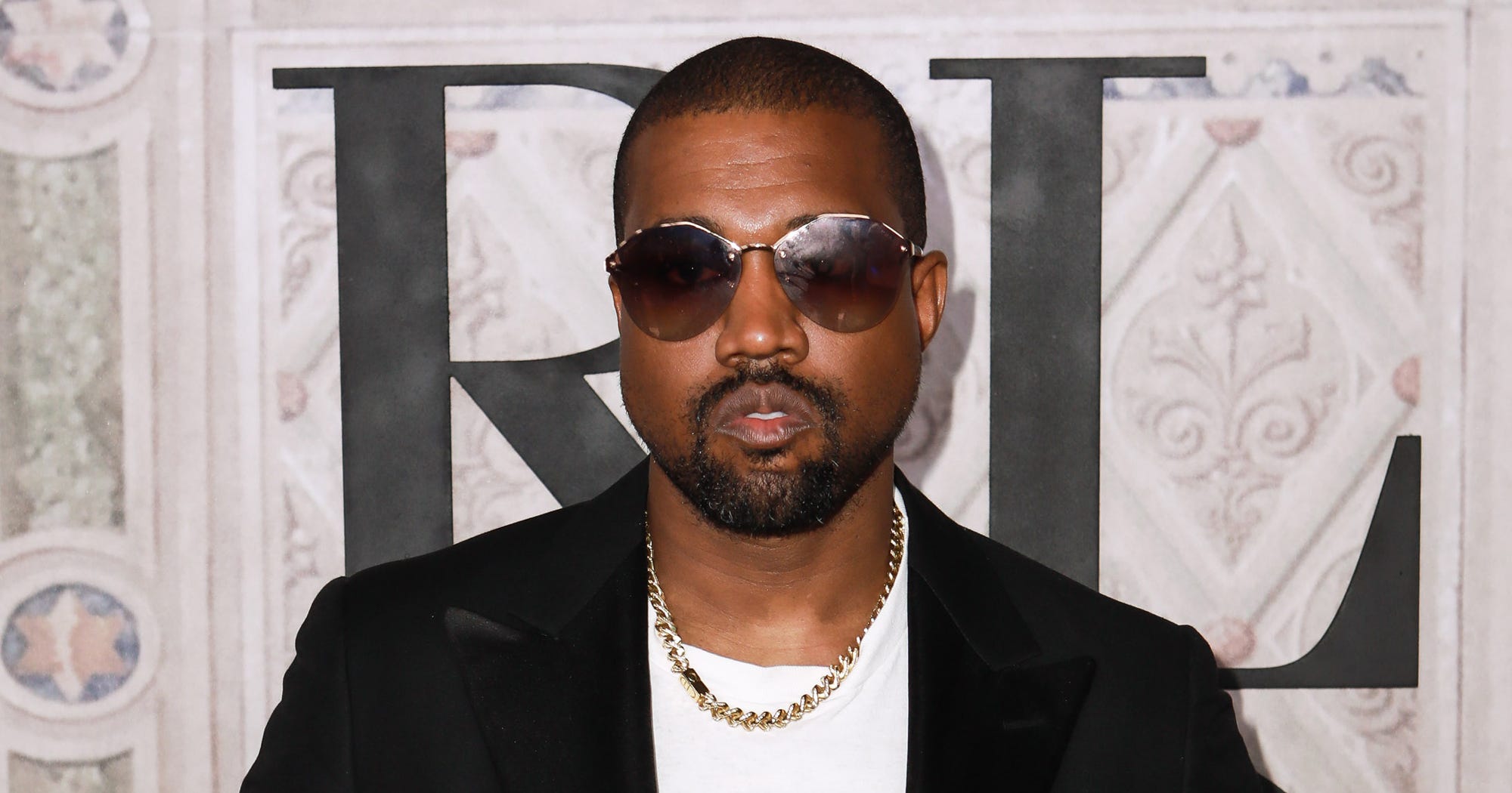 Kanye West Deletes Twitter, Instagram, Finish Yahndi