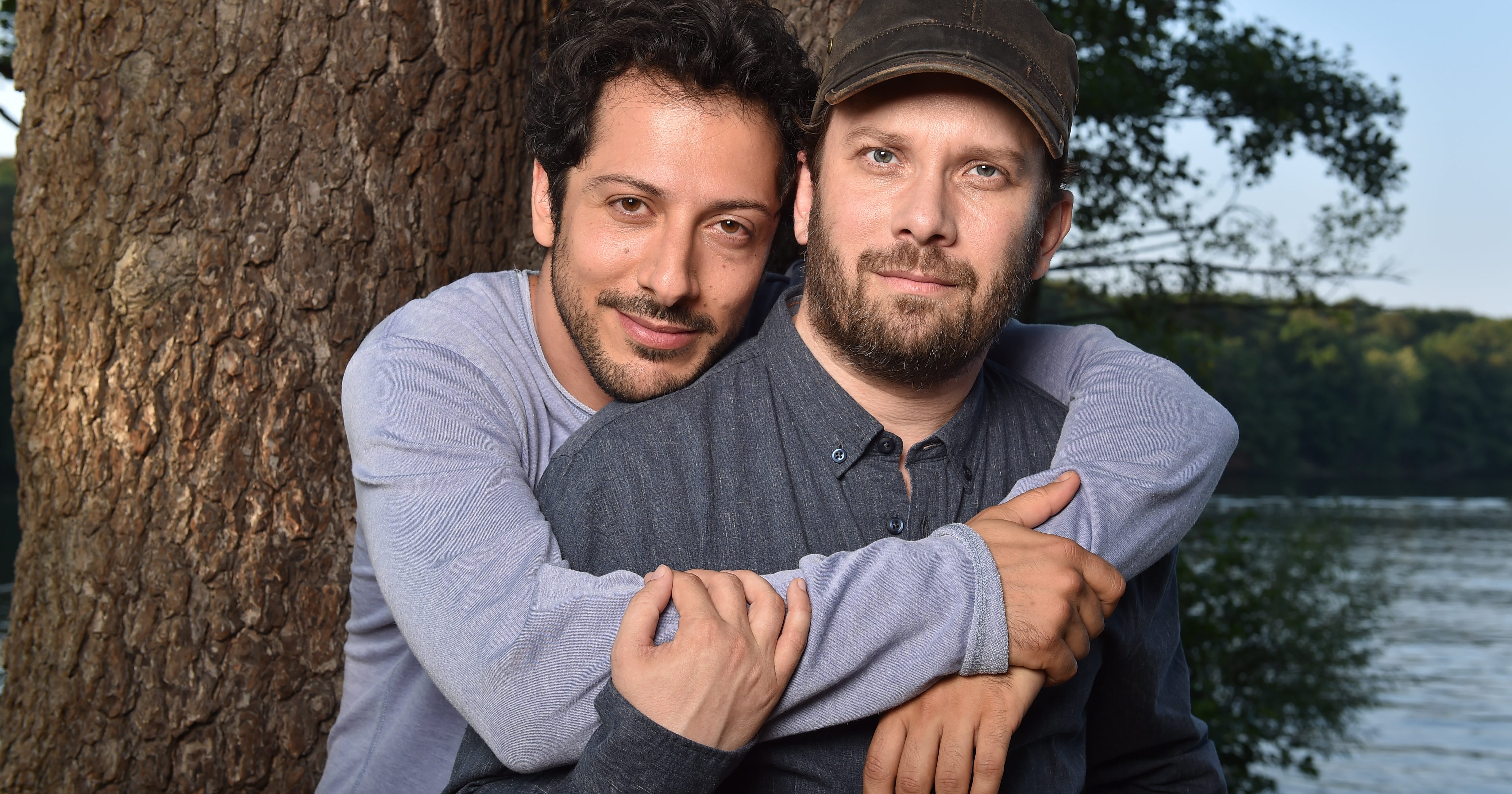Buddys Fahri Yardim & Christian Ulmen: Männer weinen