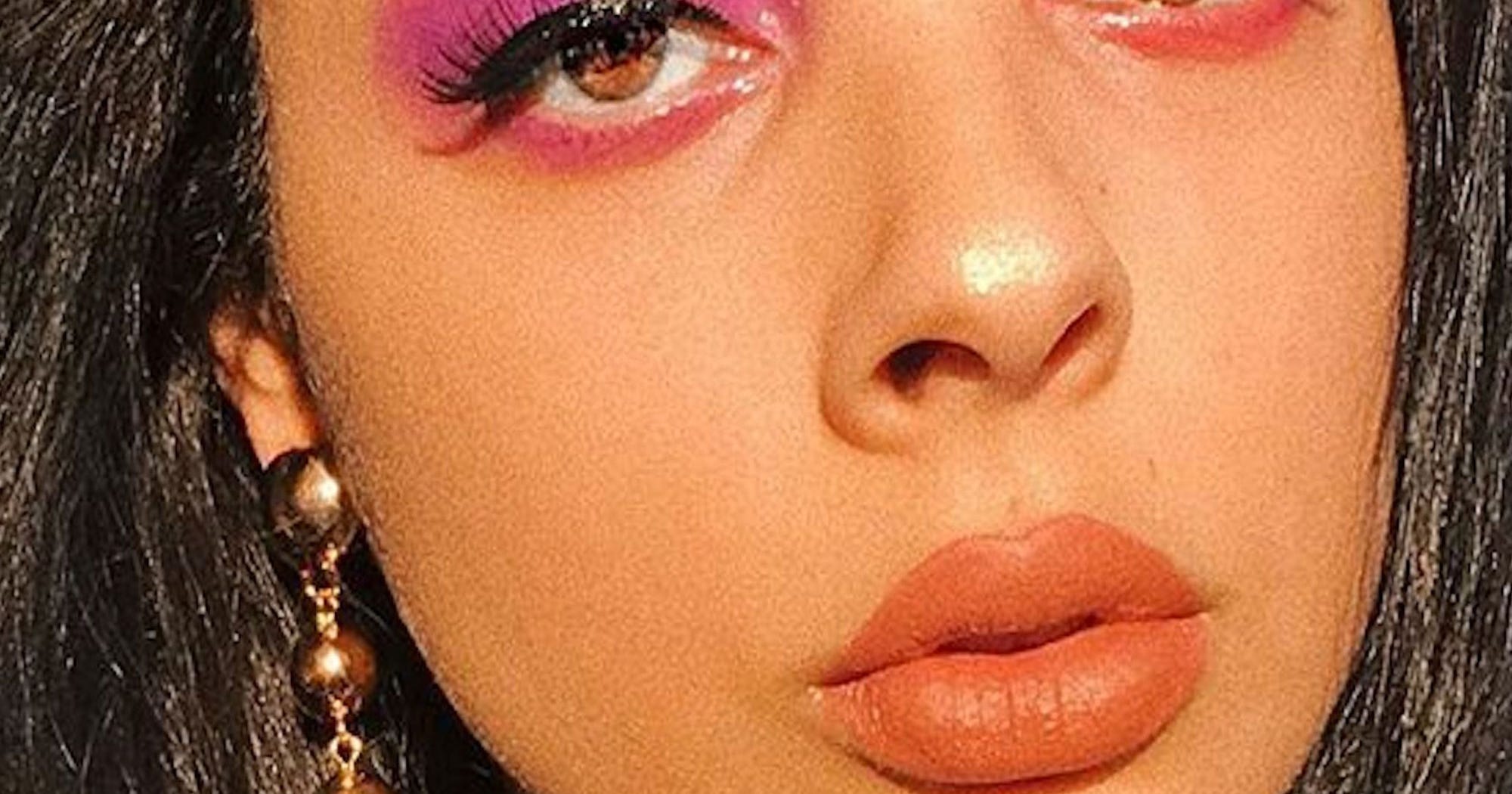 How To Pull Off The Mismatched Eyeshadow Trend