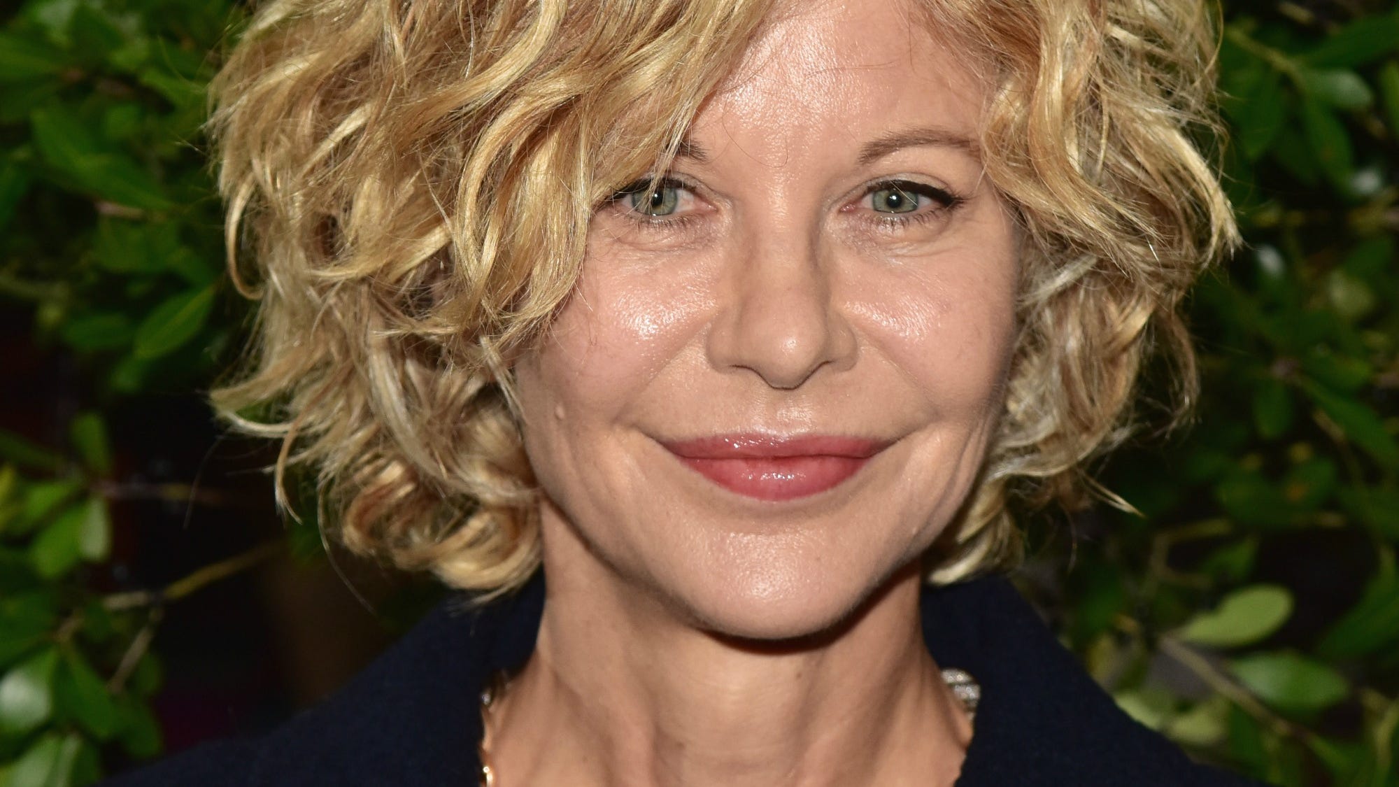 Meg Ryan Short Haircuts Pin By Woody On Hair Styles | Meg Ryan Photos,