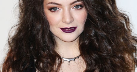 Lorde Parents Engaged, Niagara Falls