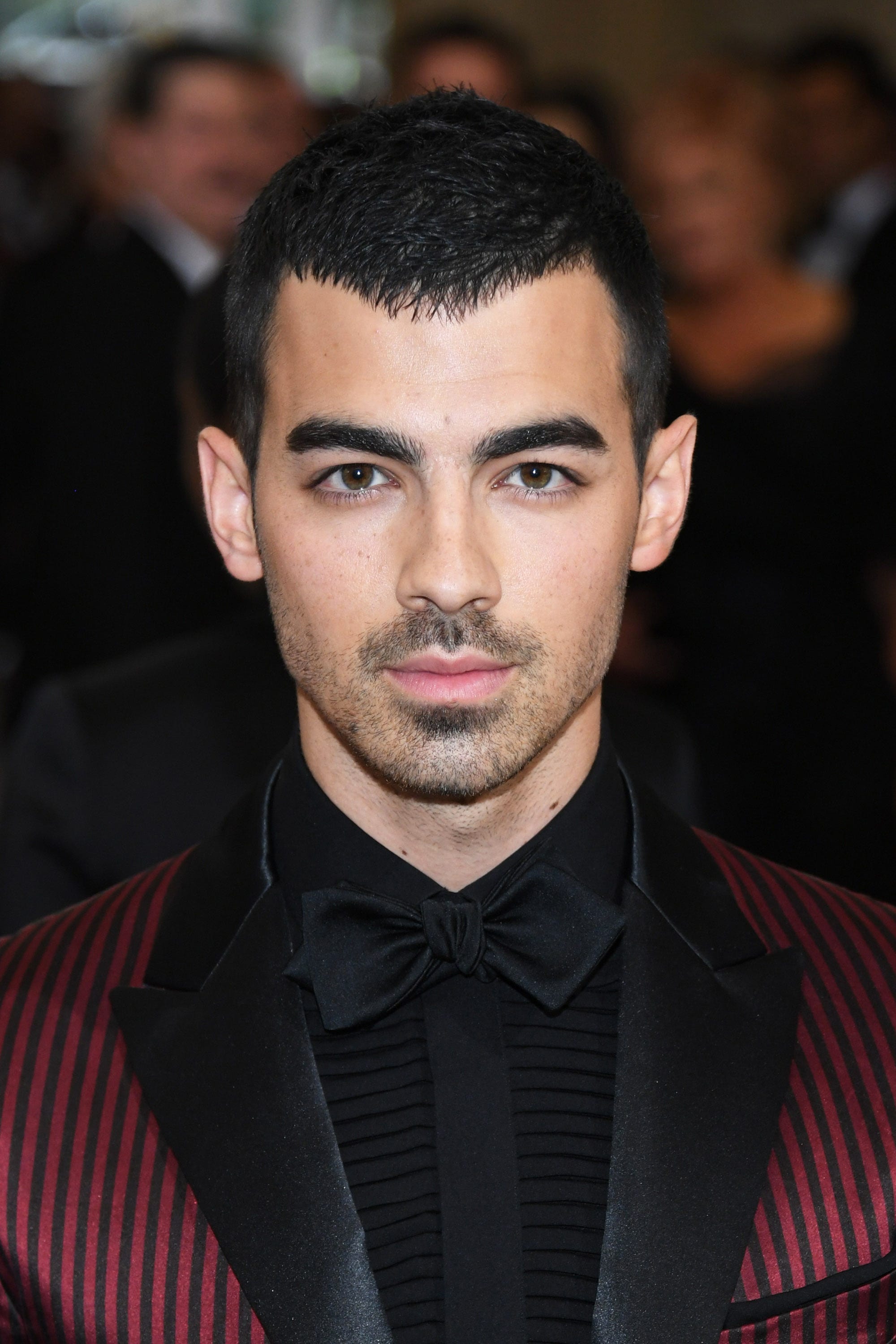 5 O Clock Shadow Beard Makeup - Mugeek Vidalondon