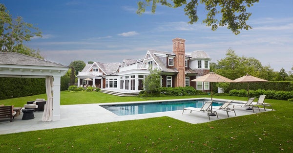 Hamptons Summer Home Pictures