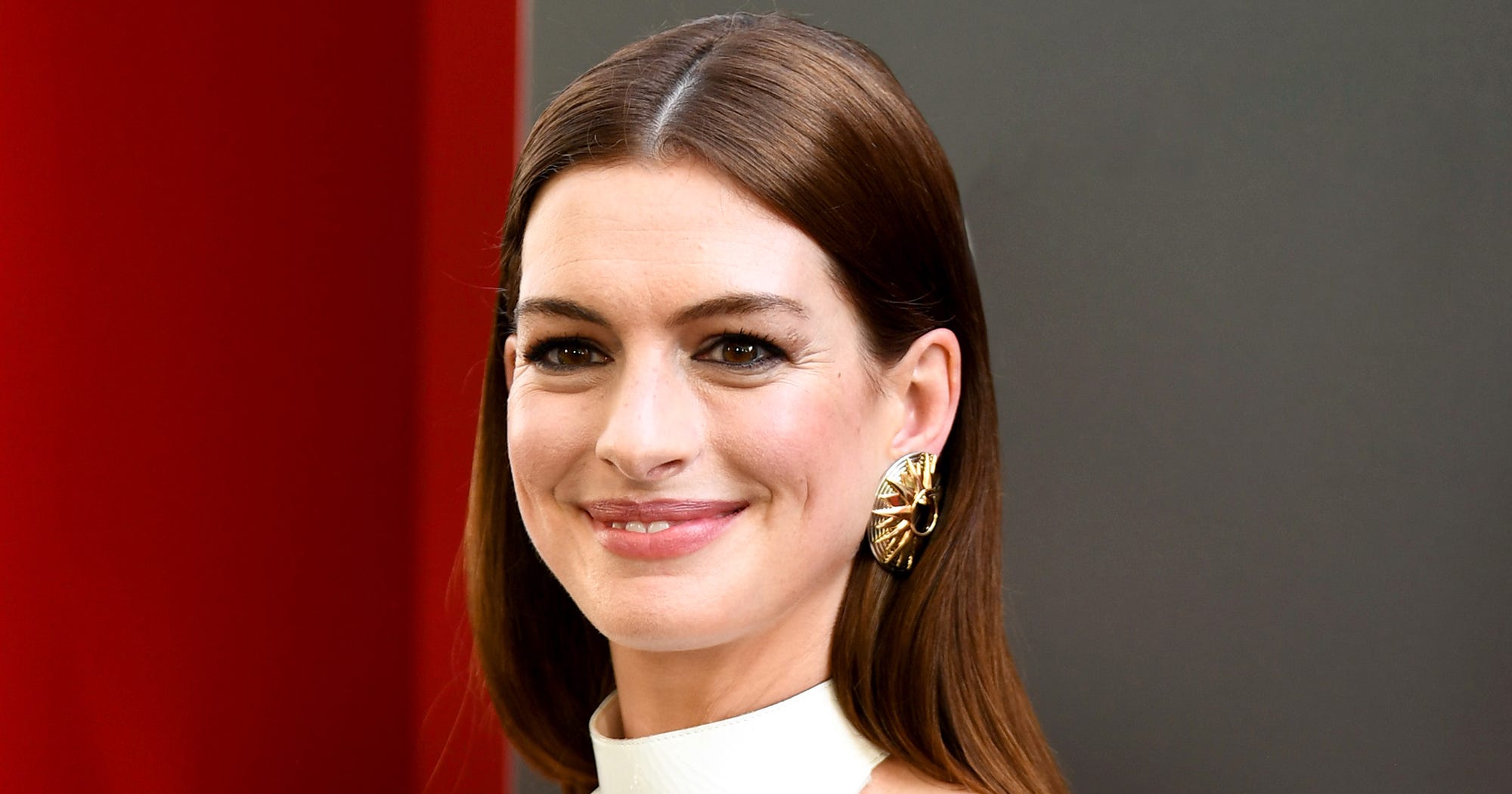 Anne Hathaway Confirms A Princess Diaries 3 Script