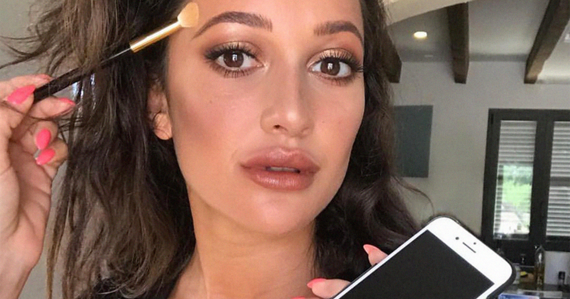 PoutCase Makeup Phone Case Customizable Compact