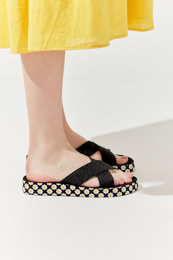 Rocket Dog + Moon Sandal