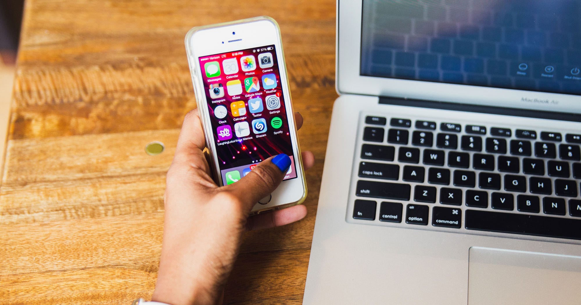 Apple Remove Undeletable Apps