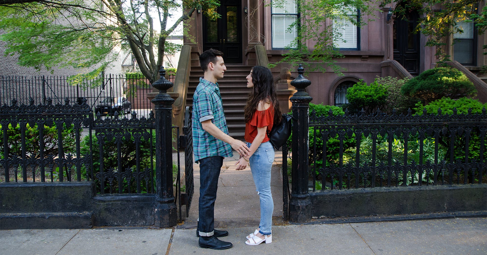 How To Flirt Without Stress Make A Move
