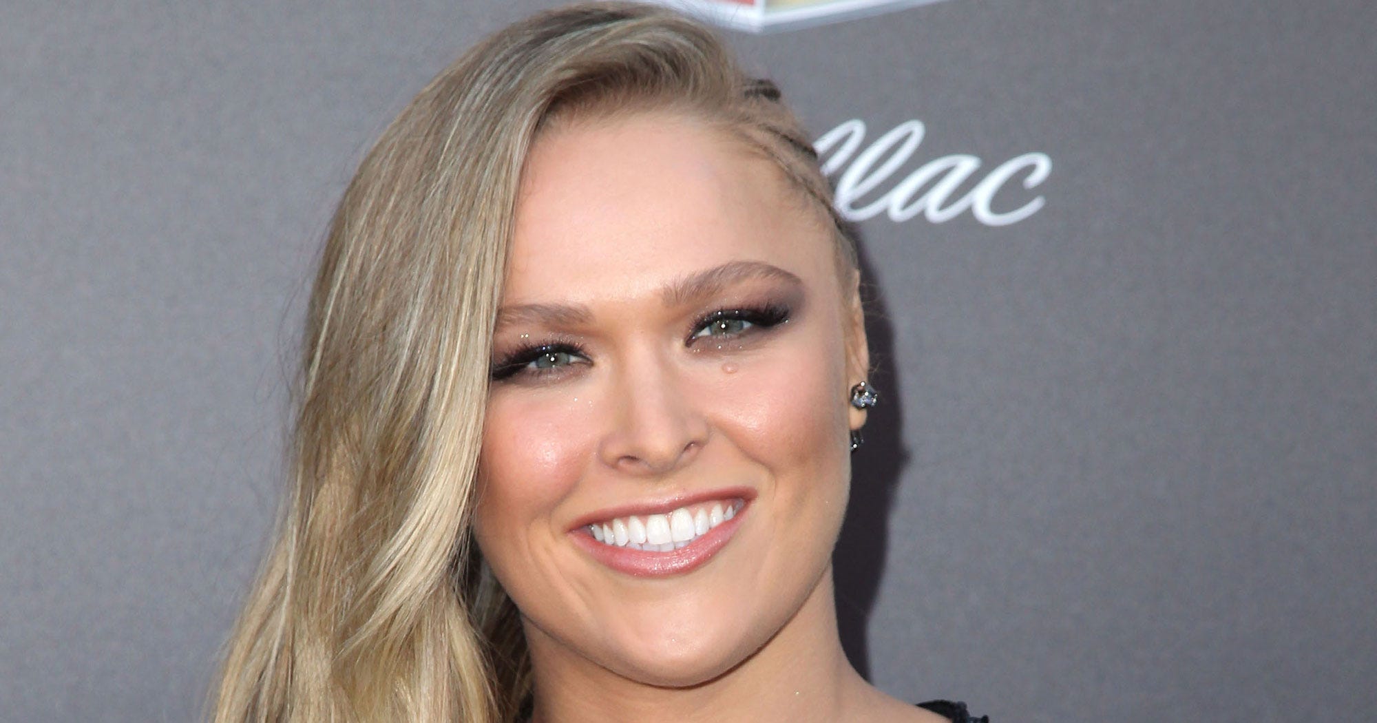 Ronda Rousey Sports Illustrated Swimsuit Cover