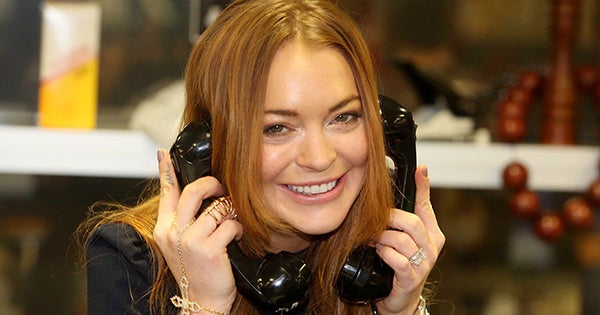Celebrities On The Phone Funny Pictures - Lindsay Lohan